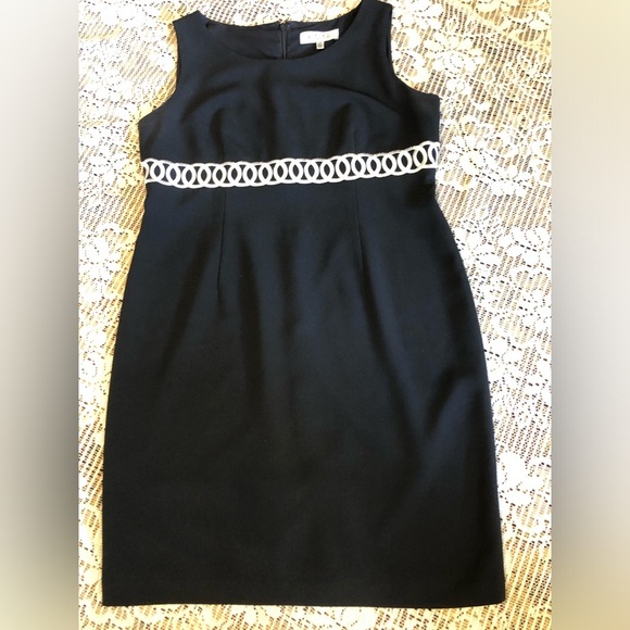Kasper | Dresses | Kasper Black And White Decorative Waist Sheath Dress ...